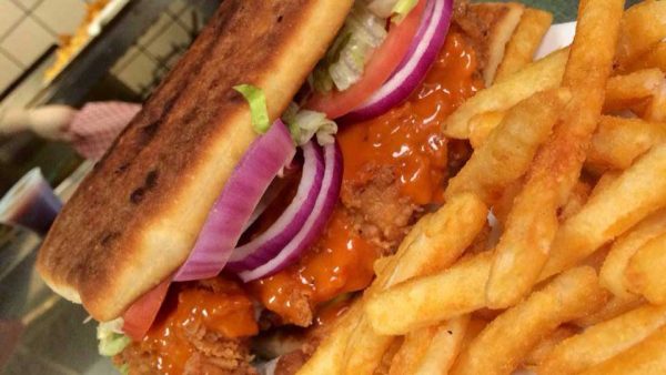 Luckies Barn & Grill – Oregon's favorite hangout for the entire family