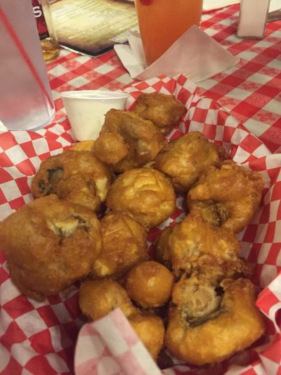 Menu – Luckies Barn & Grill