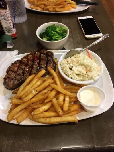 Menu – Luckies Barn & Grill